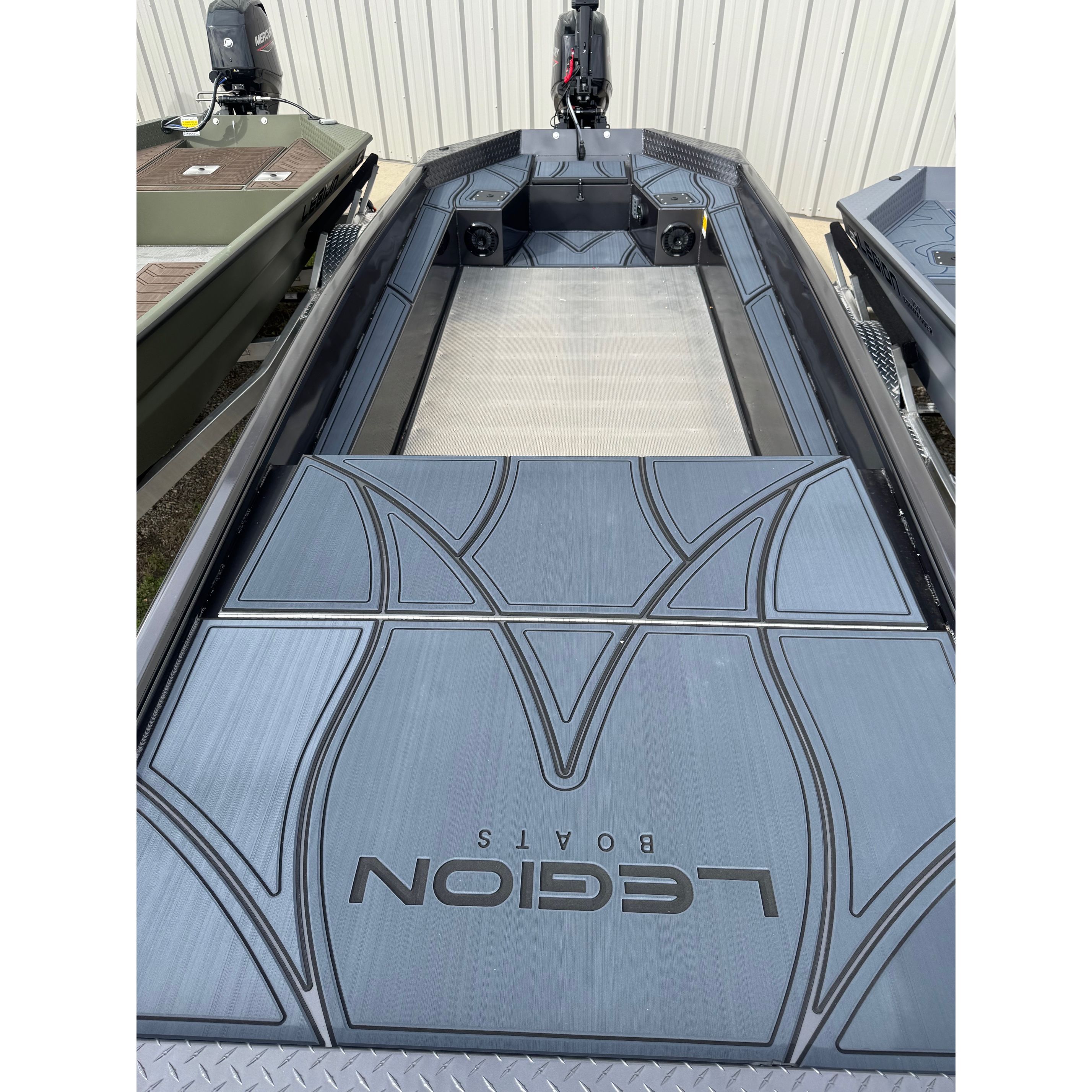 BOATS :: **AVAILABLE** 18-52 LEGION ICON $26,850