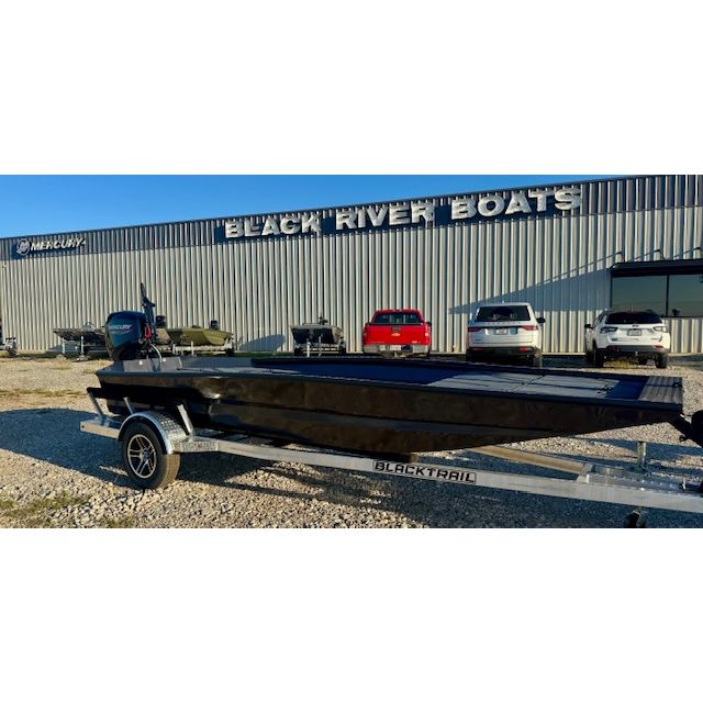 BOATS :: **AVAILABLE** 18-52 LEGION ICON $26,850